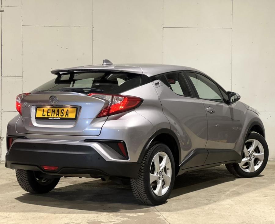 Toyota C-HR 2019 in Klaipeda, with an engine capacity of 0.00 L and mileage of 100 thousand km for 15500 €, photo 4 on AUTOMOTO.COM.LV