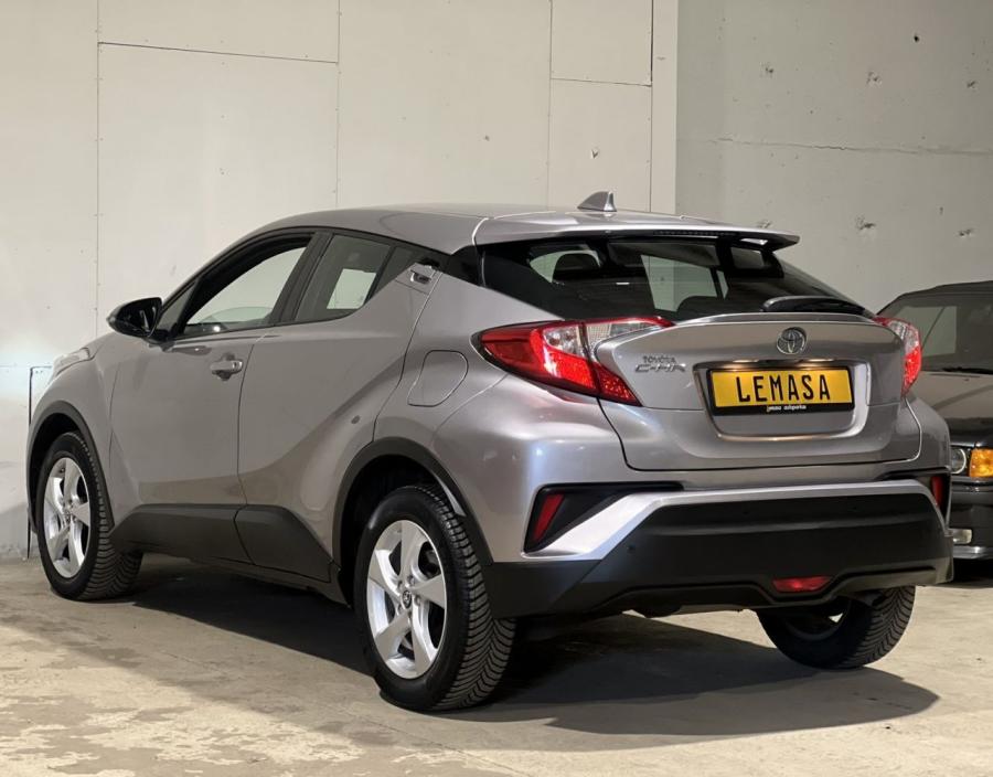 Toyota C-HR 2019 in Klaipeda, with an engine capacity of 0.00 L and mileage of 100 thousand km for 15500 €, photo 5 on AUTOMOTO.COM.LV