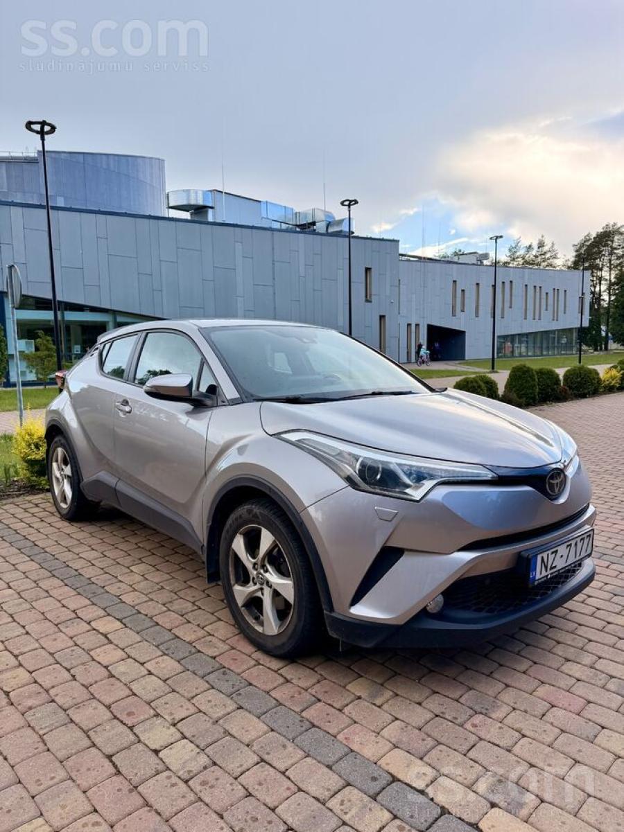 Toyota C-HR 2019 Rīga, ar dzinēja tilpumu 1.20 L un nobraukumu 48 tūkst. km par 15500 €, foto 1 vietnē AUTOMOTO.COM.LV