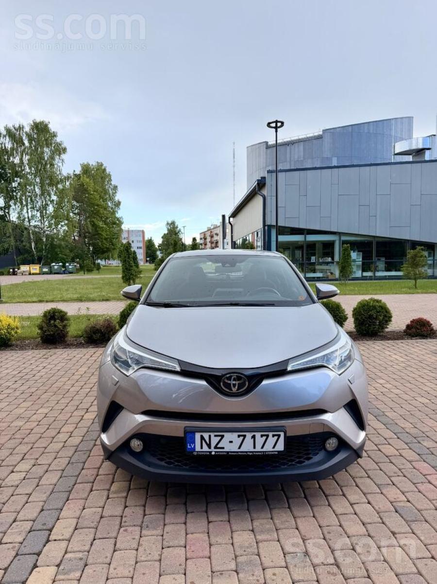 Toyota C-HR 2019 Rīga, ar dzinēja tilpumu 1.20 L un nobraukumu 48 tūkst. km par 15500 €, foto 3 vietnē AUTOMOTO.COM.LV