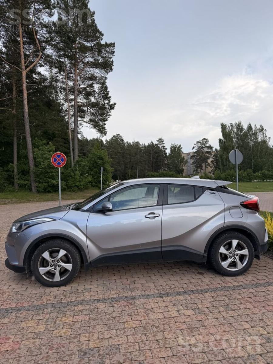 Toyota C-HR 2019 Rīga, ar dzinēja tilpumu 1.20 L un nobraukumu 48 tūkst. km par 15500 €, foto 4 vietnē AUTOMOTO.COM.LV