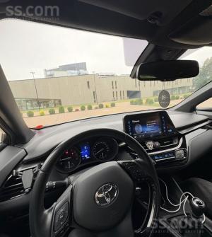 Toyota C-HR 2019 Rīga, ar dzinēja tilpumu 1.20 L un nobraukumu 48 tūkst. km par 15500 €, foto 6 vietnē AUTOMOTO.COM.LV