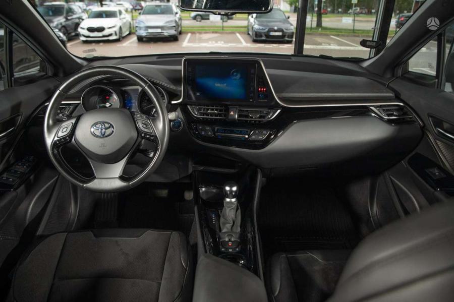 Toyota C-HR 2019 Kauņa, ar dzinēja tilpumu 1.80 L un nobraukumu 92 tūkst. km par 20771 €, foto 14 vietnē AUTOMOTO.COM.LV