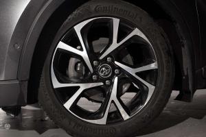 Toyota C-HR 2019 Kauņa, ar dzinēja tilpumu 1.80 L un nobraukumu 92 tūkst. km par 20771 €, foto 23 vietnē AUTOMOTO.COM.LV