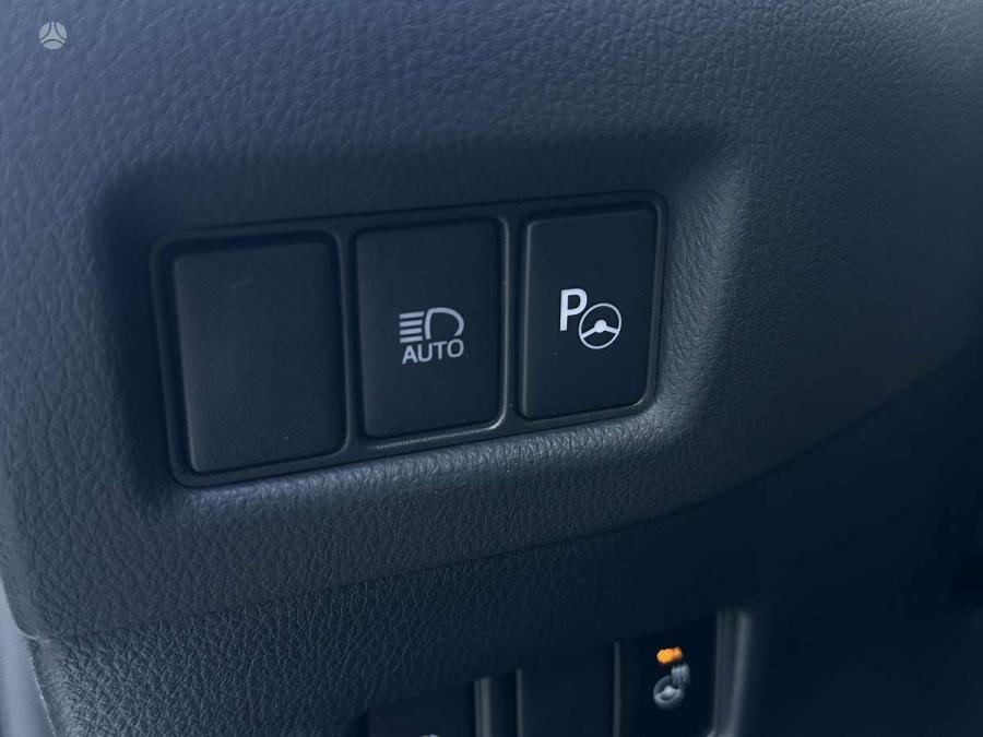Toyota C-HR 2019 Kauņa, ar dzinēja tilpumu 1.80 L un nobraukumu 112 tūkst. km par 17999 €, foto 14 vietnē AUTOMOTO.COM.LV