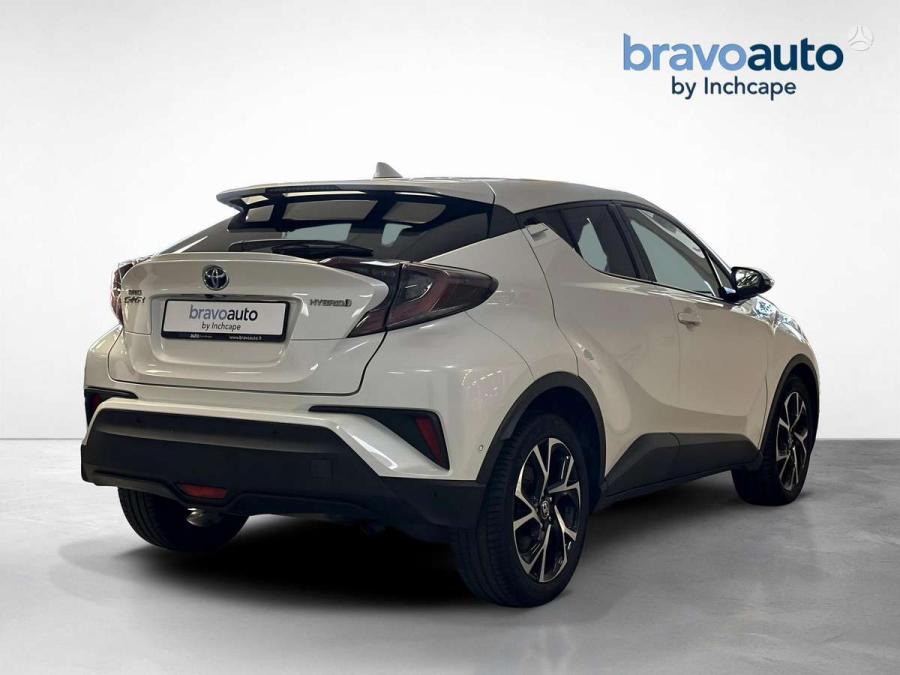 Тойота C-HR 2019 в Вильнюс, объемом двигателя 1.80 л и пробегом 96 тыс. км за 18500 €, фото 6 на AUTOMOTO.COM.LV