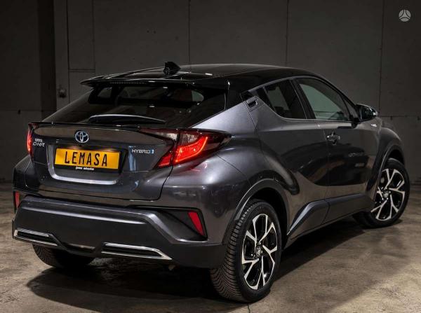 Toyota C-HR 2019 in Klaipeda, with an engine capacity of 0.00 L and mileage of 181 thousand km for 17999 €, photo 3 on AUTOMOTO.COM.LV