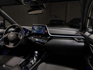 Toyota C-HR 2019 in Klaipeda, with an engine capacity of 0.00 L and mileage of 181 thousand km for 17999 €, photo 4 on AUTOMOTO.COM.LV
