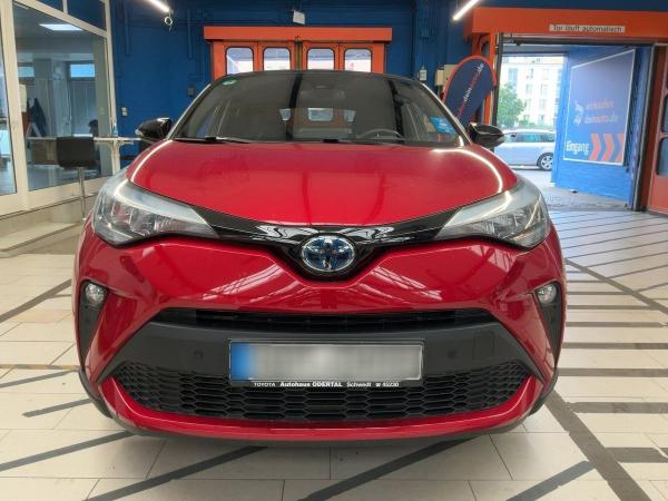 Toyota C-HR 2020 in Kaunas, with an engine capacity of 2.00 L and mileage of 41 thousand km for 22500 €, photo 2 on AUTOMOTO.COM.LV