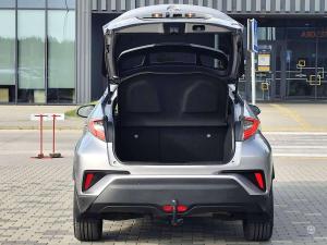 Toyota C-HR 2020 Šauļi, ar dzinēja tilpumu 1.80 L un nobraukumu 198 tūkst. km par 17800 €, foto 22 vietnē AUTOMOTO.COM.LV