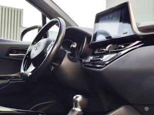 Toyota C-HR 2020 Šauļi, ar dzinēja tilpumu 1.80 L un nobraukumu 198 tūkst. km par 17800 €, foto 27 vietnē AUTOMOTO.COM.LV