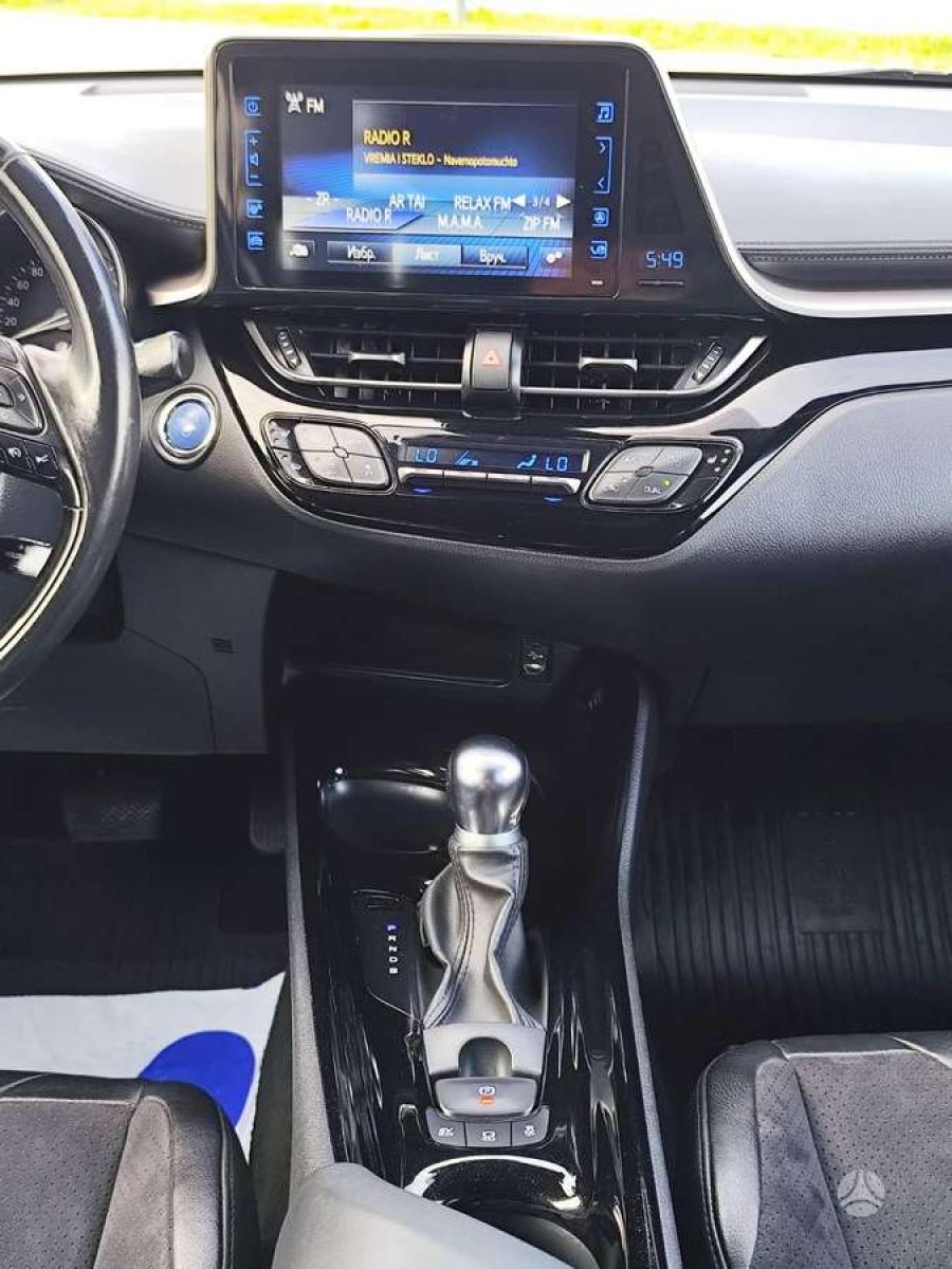 Toyota C-HR 2020 Šauļi, ar dzinēja tilpumu 1.80 L un nobraukumu 198 tūkst. km par 17800 €, foto 36 vietnē AUTOMOTO.COM.LV