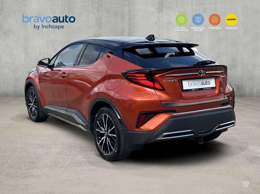 Toyota C-HR 2020 in Kaunas, with an engine capacity of 2.00 L and mileage of 108 thousand km for 23471 €, photo 4 on AUTOMOTO.COM.LV