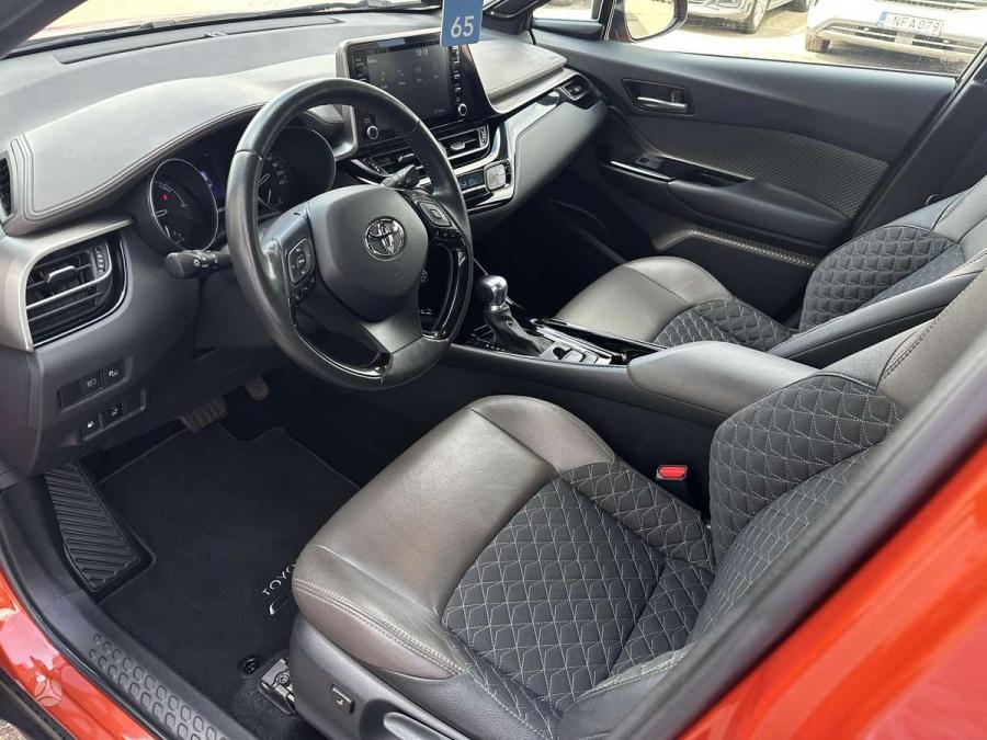 Toyota C-HR 2020 in Kaunas, with an engine capacity of 2.00 L and mileage of 108 thousand km for 23471 €, photo 10 on AUTOMOTO.COM.LV