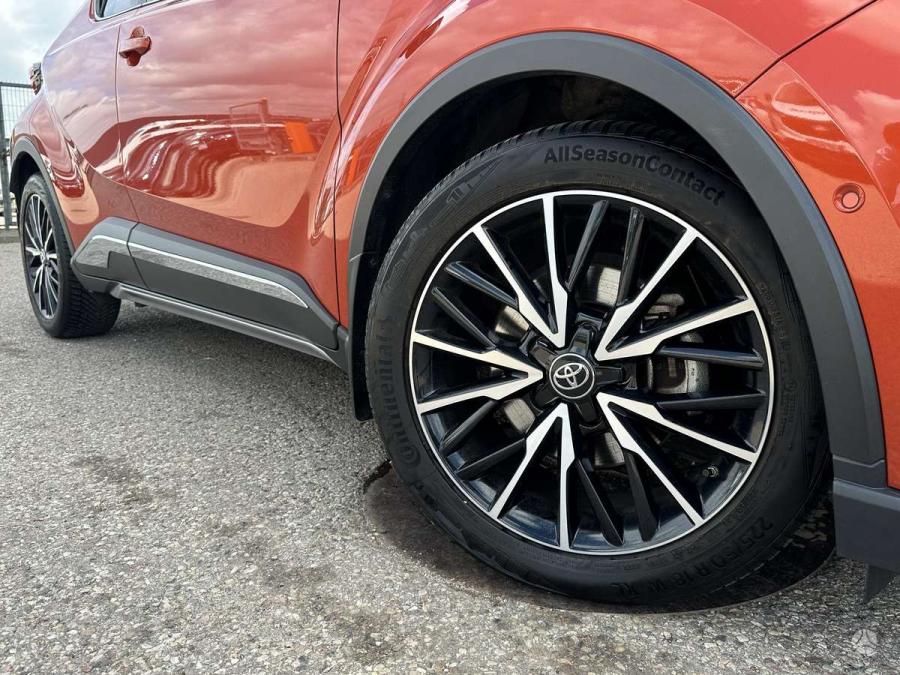 Toyota C-HR 2020 in Kaunas, with an engine capacity of 2.00 L and mileage of 108 thousand km for 23471 €, photo 34 on AUTOMOTO.COM.LV