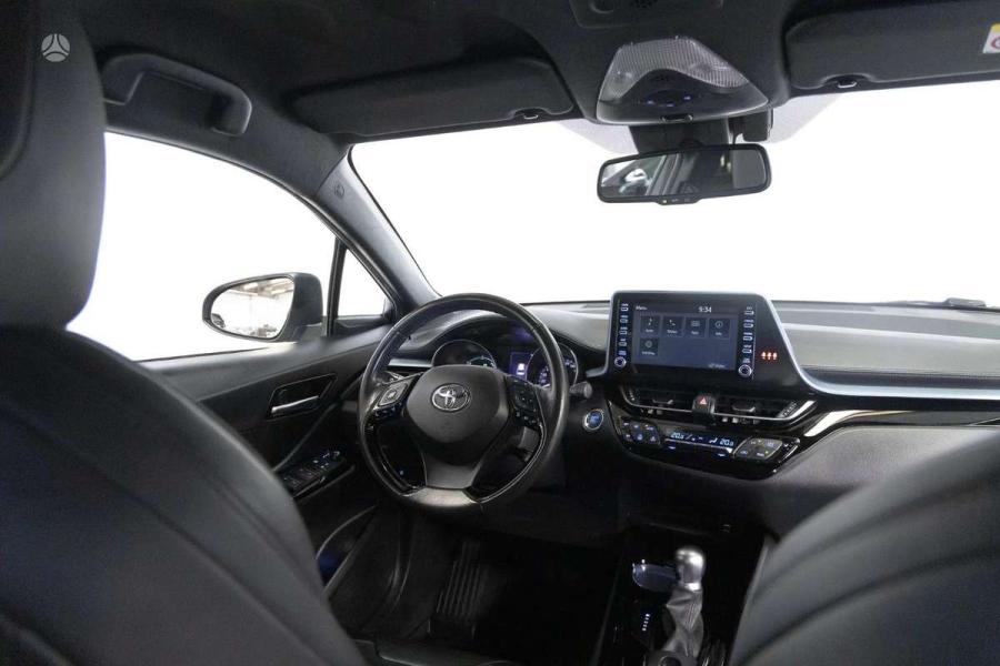 Toyota C-HR 2020 Kauņa, ar dzinēja tilpumu 1.80 L un nobraukumu 173 tūkst. km par 19950 €, foto 8 vietnē AUTOMOTO.COM.LV