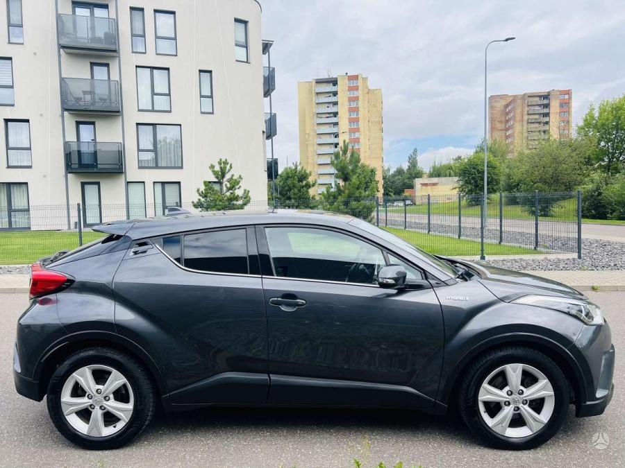 Тойота C-HR 2020 в Каунас, объемом двигателя 1.80 л и пробегом 161 тыс. км за 16700 €, фото 12 на AUTOMOTO.COM.LV