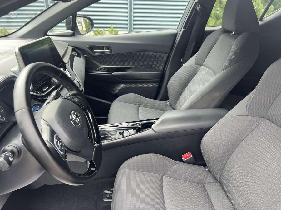 Тойота C-HR 2020 в Каунас, объемом двигателя 1.80 л и пробегом 161 тыс. км за 16700 €, фото 24 на AUTOMOTO.COM.LV