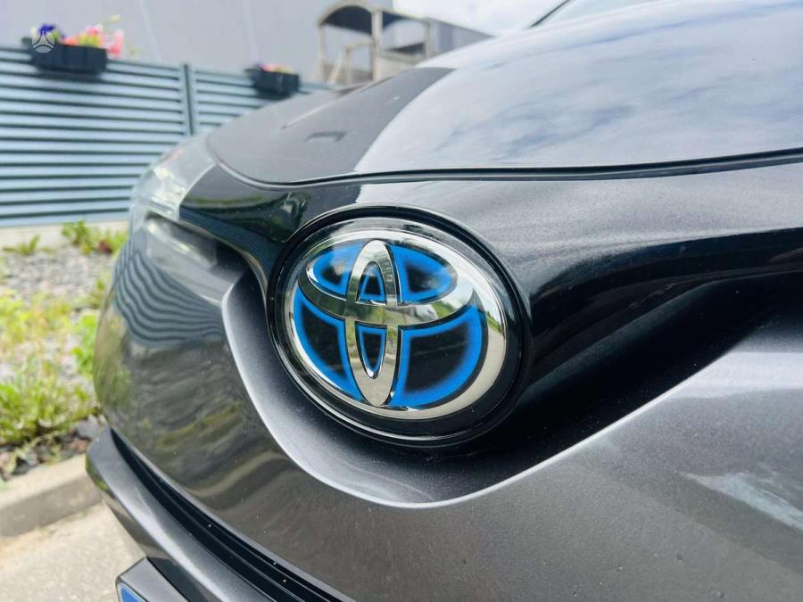 Тойота C-HR 2020 в Каунас, объемом двигателя 1.80 л и пробегом 161 тыс. км за 16700 €, фото 39 на AUTOMOTO.COM.LV