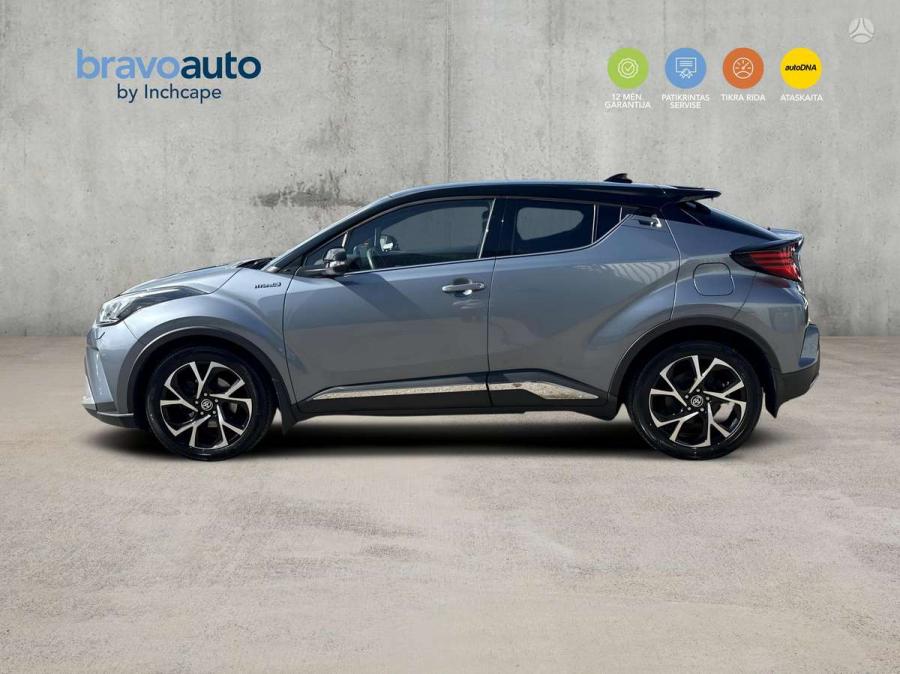 Toyota C-HR 2020 in Kaunas, with an engine capacity of 1.80 L and mileage of 76 thousand km for 22471 €, photo 3 on AUTOMOTO.COM.LV