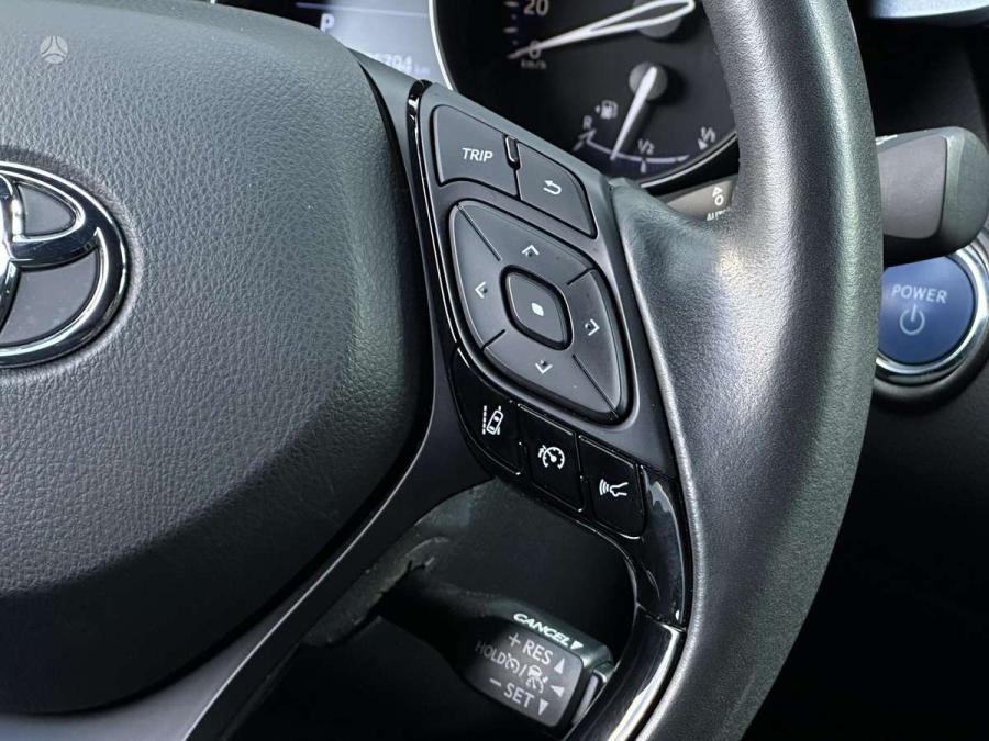 Toyota C-HR 2020 in Kaunas, with an engine capacity of 1.80 L and mileage of 76 thousand km for 22471 €, photo 17 on AUTOMOTO.COM.LV