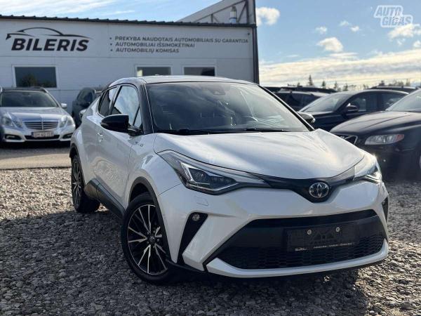 Toyota C-HR 2020 Utena, ar dzinēja tilpumu 1.80 L un nobraukumu 260 tūkst. km par 15490 €, foto  vietnē AUTOMOTO.COM.LV