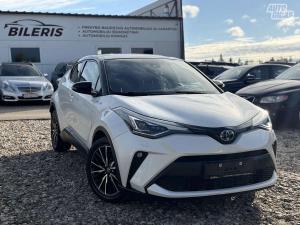 Toyota C-HR 2020 in Utena, with an engine capacity of 1.80 L and mileage of 260 thousand km for 15490 €, photo  on AUTOMOTO.COM.LV