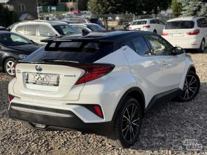 Тойота C-HR 2020 в Утена, объемом двигателя 1.80 л и пробегом 260 тыс. км за 15490 €, фото 4 на AUTOMOTO.COM.LV