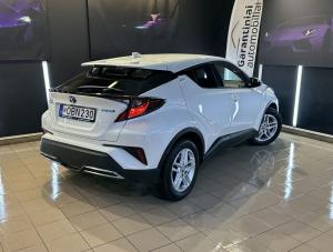 Тойота C-HR 2020 в Вильнюс, объемом двигателя 1.80 л и пробегом 155 тыс. км за 18750 €, фото 3 на AUTOMOTO.COM.LV