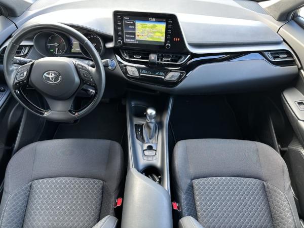 Toyota C-HR 2020 Viļņa, ar dzinēja tilpumu 1.80 L un nobraukumu 155 tūkst. km par 18750 €, foto 4 vietnē AUTOMOTO.COM.LV