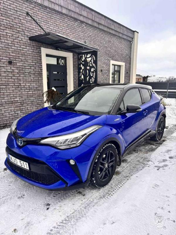 Тойота C-HR 2021 в Таураге, объемом двигателя 1.80 л и пробегом 60 тыс. км за 20000 €, фото 1 на AUTOMOTO.COM.LV