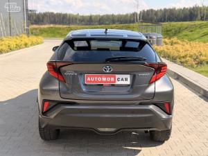 Toyota C-HR 2021 in Vilnius, with an engine capacity of 1.80 L and mileage of 158 thousand km for 19250 €, photo 6 on AUTOMOTO.COM.LV