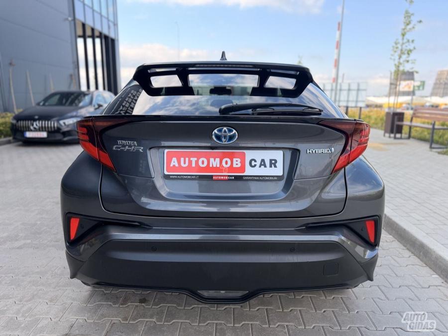 Toyota C-HR 2021 in Vilnius, with an engine capacity of 1.80 L and mileage of 158 thousand km for 19250 €, photo 13 on AUTOMOTO.COM.LV