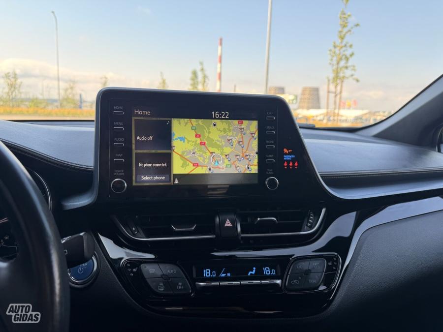 Toyota C-HR 2021 in Vilnius, with an engine capacity of 1.80 L and mileage of 158 thousand km for 19250 €, photo 32 on AUTOMOTO.COM.LV