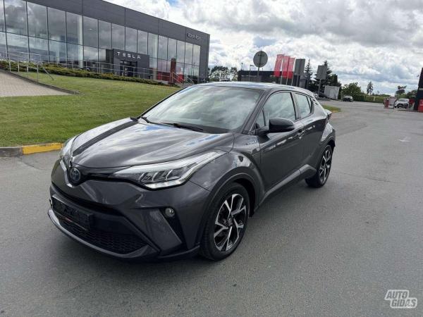 Тойота C-HR 2021 в Вильнюс, объемом двигателя 1.80 л и пробегом 176 тыс. км за 18350 €, фото 1 на AUTOMOTO.COM.LV