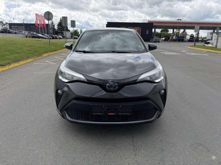 Тойота C-HR 2021 в Вильнюс, объемом двигателя 1.80 л и пробегом 176 тыс. км за 18350 €, фото 5 на AUTOMOTO.COM.LV