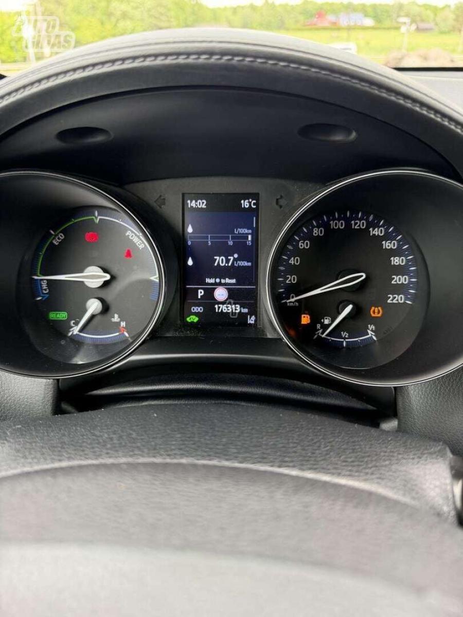Тойота C-HR 2021 в Вильнюс, объемом двигателя 1.80 л и пробегом 176 тыс. км за 18350 €, фото 27 на AUTOMOTO.COM.LV