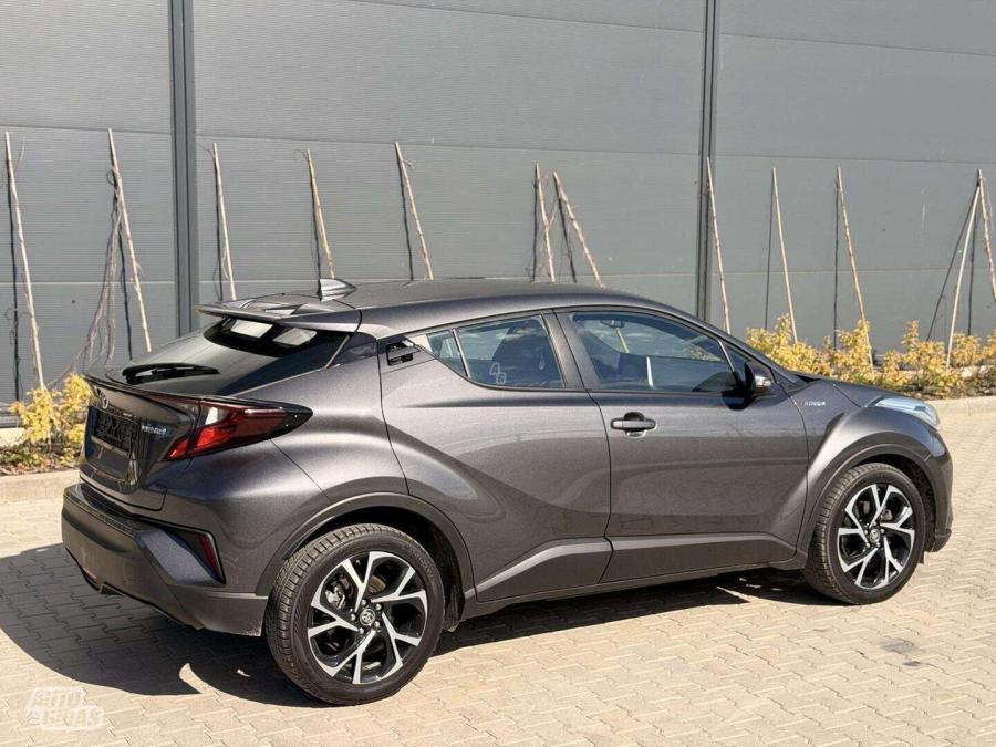 Тойота C-HR 2021 в Вильнюс, объемом двигателя 1.80 л и пробегом 124 тыс. км за 18350 €, фото 8 на AUTOMOTO.COM.LV