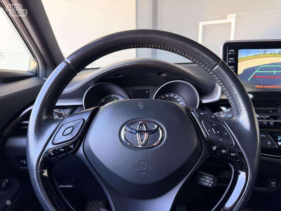 Тойота C-HR 2021 в Вильнюс, объемом двигателя 1.80 л и пробегом 124 тыс. км за 18350 €, фото 29 на AUTOMOTO.COM.LV