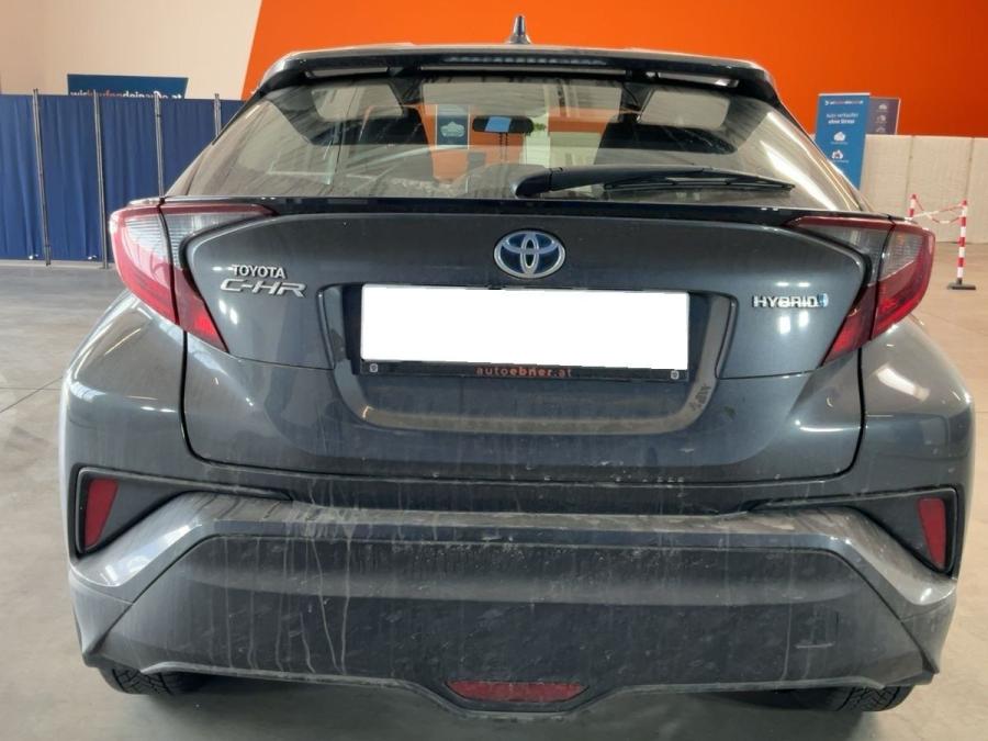 Toyota C-HR 2021 Kauņa, ar dzinēja tilpumu 1.80 L un nobraukumu 59 tūkst. km par 20800 €, foto 4 vietnē AUTOMOTO.COM.LV