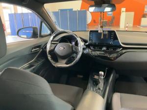 Toyota C-HR 2021 Kauņa, ar dzinēja tilpumu 1.80 L un nobraukumu 59 tūkst. km par 20800 €, foto 5 vietnē AUTOMOTO.COM.LV
