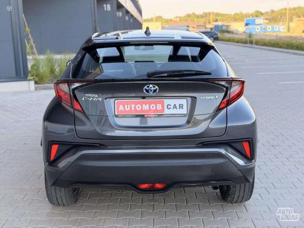 Toyota C-HR 2021 in Vilnius, with an engine capacity of 1.80 L and mileage of 101 thousand km for 20500 €, photo 6 on AUTOMOTO.COM.LV
