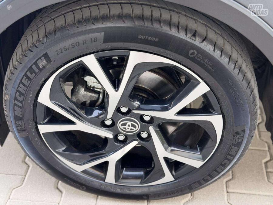 Тойота C-HR 2021 в Вильнюс, объемом двигателя 1.80 л и пробегом 101 тыс. км за 20500 €, фото 11 на AUTOMOTO.COM.LV