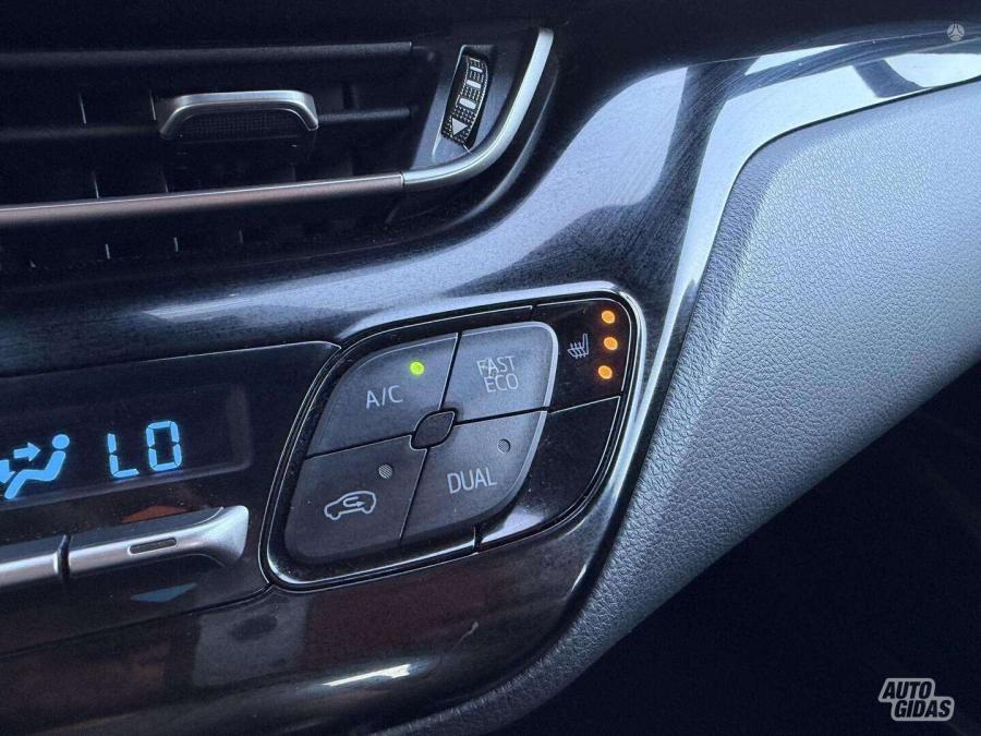 Тойота C-HR 2021 в Вильнюс, объемом двигателя 1.80 л и пробегом 101 тыс. км за 20500 €, фото 22 на AUTOMOTO.COM.LV