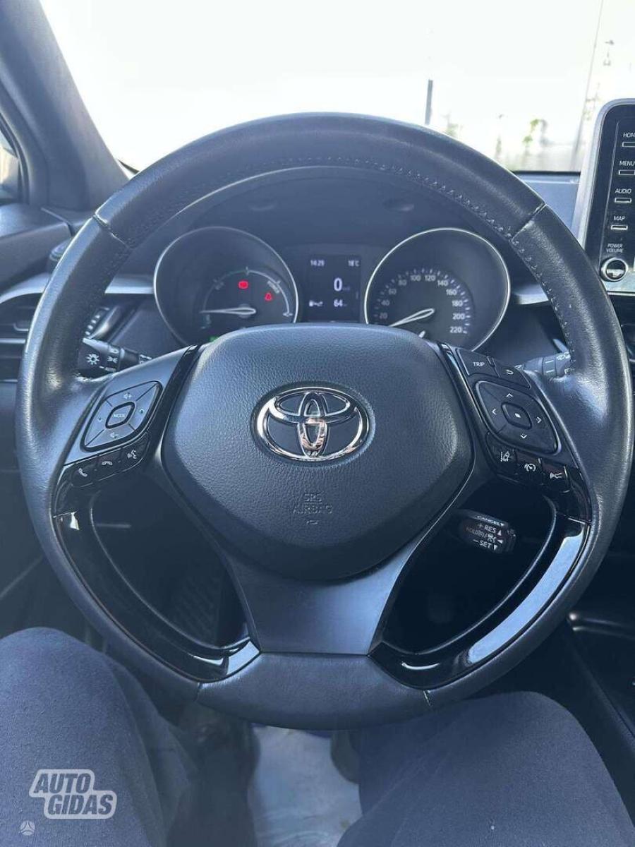 Toyota C-HR 2021 Viļņa, ar dzinēja tilpumu 1.80 L un nobraukumu 79 tūkst. km par 21500 €, foto 26 vietnē AUTOMOTO.COM.LV