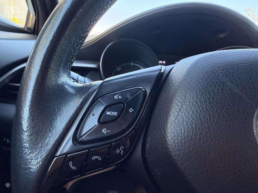 Toyota C-HR 2021 Viļņa, ar dzinēja tilpumu 1.80 L un nobraukumu 176 tūkst. km par 18400 €, foto 26 vietnē AUTOMOTO.COM.LV