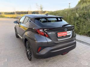 Toyota C-HR 2021 in Vilnius, with an engine capacity of 1.80 L and mileage of 79 thousand km for 20950 €, photo 8 on AUTOMOTO.COM.LV