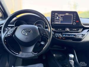 Toyota C-HR 2021 in Vilnius, with an engine capacity of 1.80 L and mileage of 79 thousand km for 20950 €, photo 22 on AUTOMOTO.COM.LV