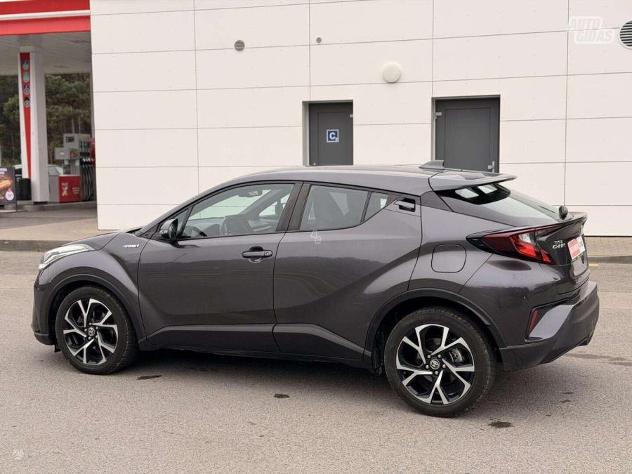 Тойота C-HR 2021 в Вильнюс, объемом двигателя 1.80 л и пробегом 124 тыс. км за 17700 €, фото 10 на AUTOMOTO.COM.LV
