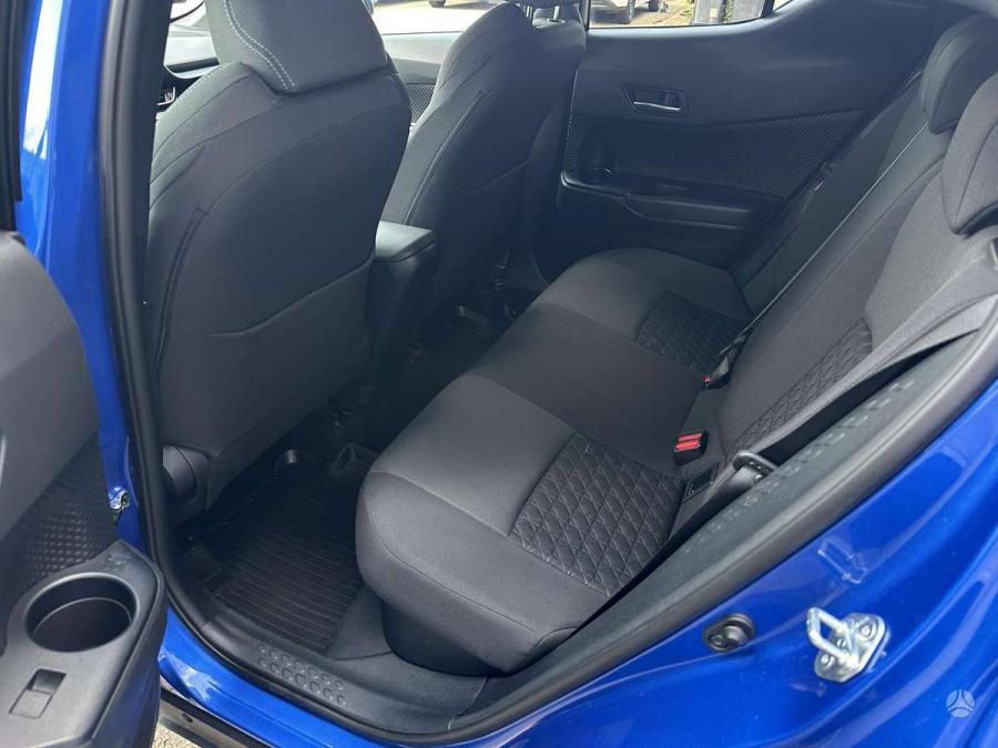 Toyota C-HR 2021 Kauņa, ar dzinēja tilpumu 1.80 L un nobraukumu 111 tūkst. km par 22471 €, foto 11 vietnē AUTOMOTO.COM.LV
